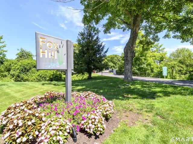 1 Winterberry Ln Unit 1, Ridgefield, CT 06877