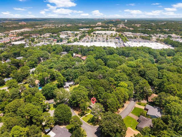 1 Woodview Court