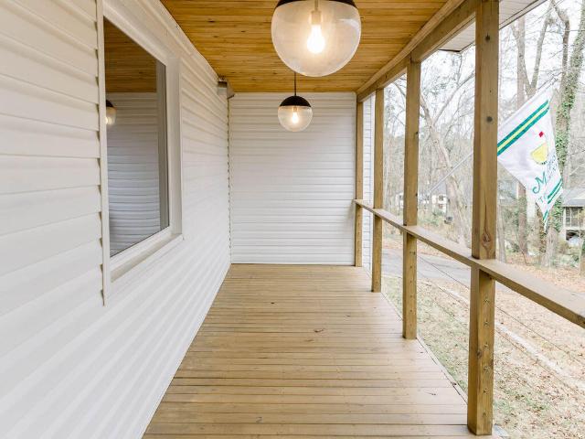 1 Woodbridge Way