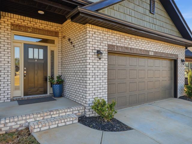 1 Woodcross Dr, Simpsonville, SC 29681 | MLS #1585 | Compass
