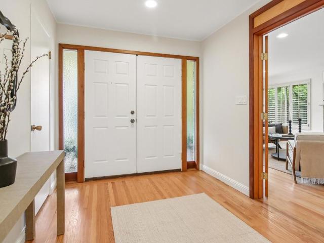 1 Woodcrest Cir