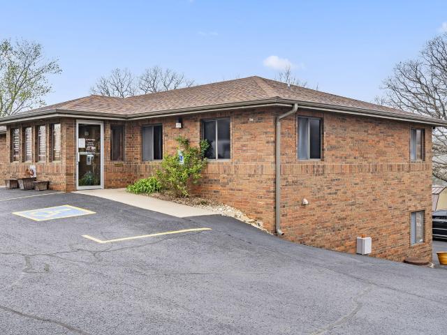 1 Woodland Avenue