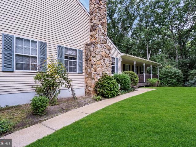 1 Woodland Avenue