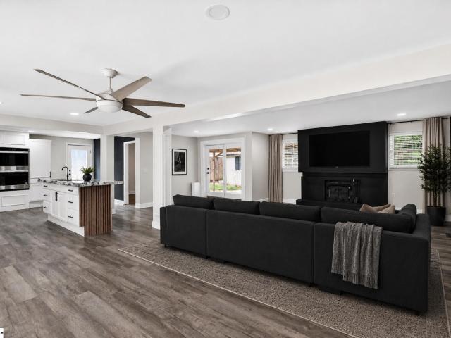1 Woodleigh Drive