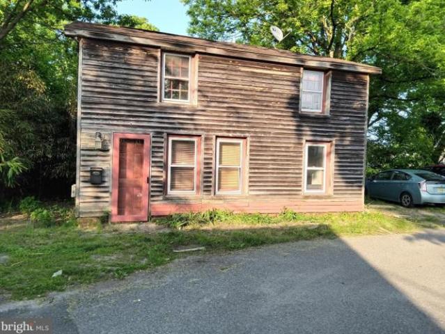 1 Woods Alley, Mount Holly, NJ 08060