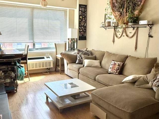 1 yr sublease available August 1st