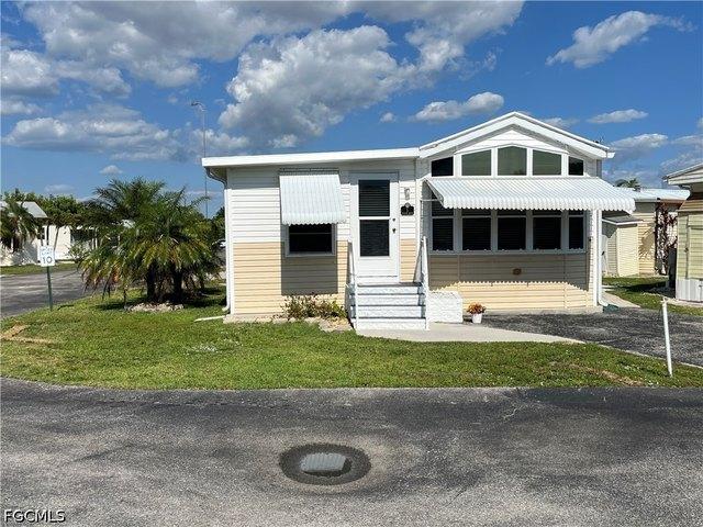 1 Zircon Dr Unit 1Z, Naples, FL 34114