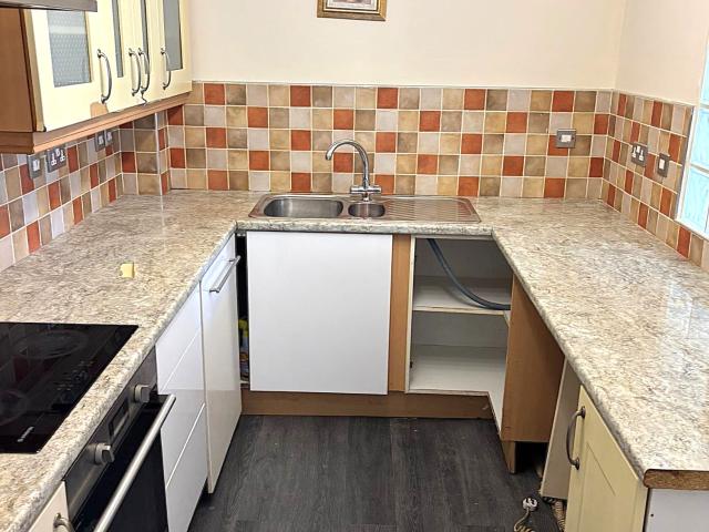 £1,050 PCM, Two Bedroom Second Floor Apartment with Allocated Parking in Harrison Way, Cardiff Bay, Cardiff, CF11 7PE