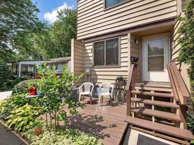 $1,000 1 Bedroom 1 Bathroom Townhouse In SW Minneapolis With.