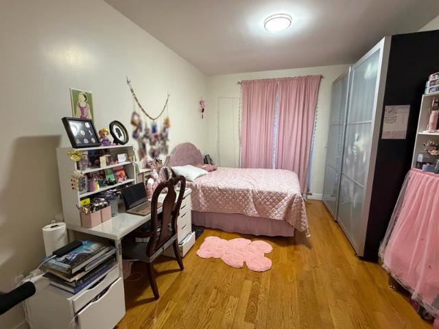 $1,000 Large Bedroom + Private Bathroom + Private