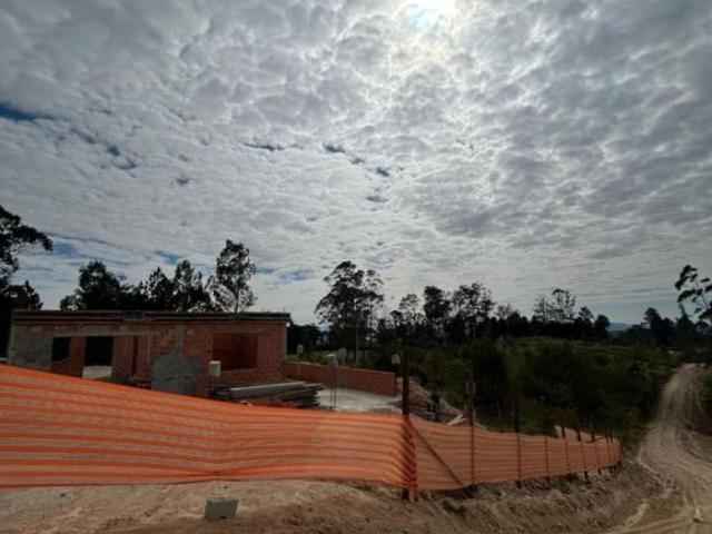 1.000 m² de tranquilidade a 10 minutos da cidade — seu terreno em São Roque está esperando por você
