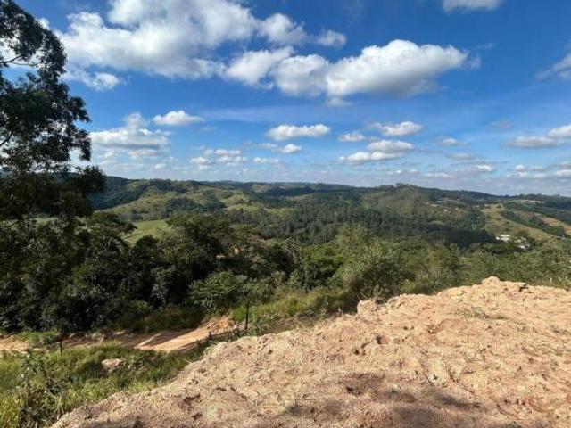 1.000m² em São Roque | Próximo à Rota do Vinho | Saldo em 60x