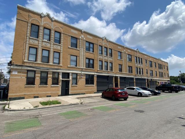1 15 N Keeler Avenue