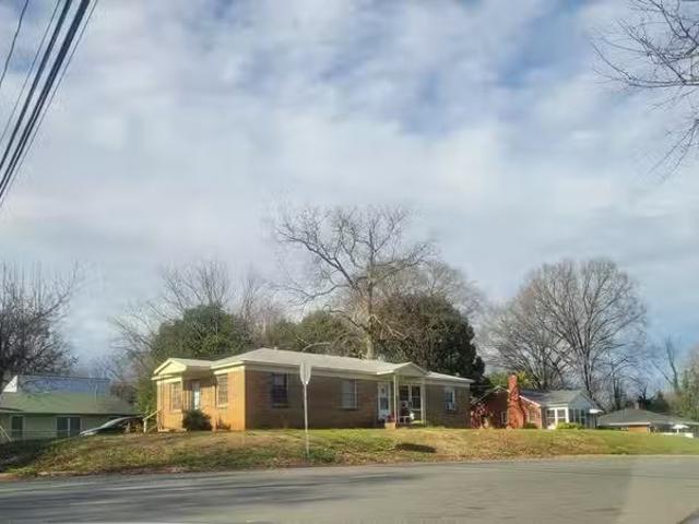 $1,100 2 Bedroom 1 Bathroom Apartment In Charlotte With Grea.