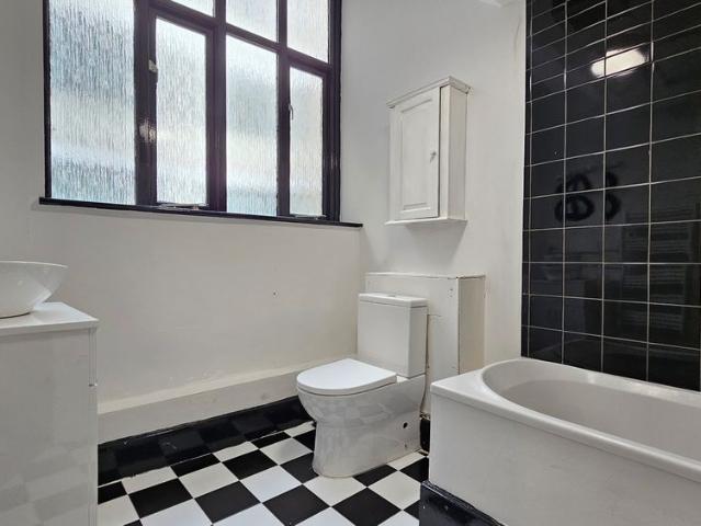 £1,100 PM · 26 Exchange Street East, Liverpool, Merseyside