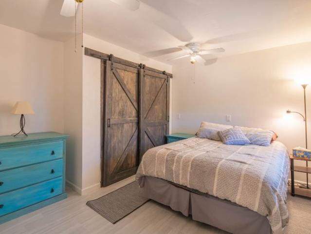 1,100 SQ FT • FULLY FURNISHED • ALL UTILITIES + FI