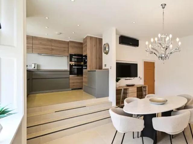 1 10 Lowndes Square, London, SW1X 9HB, United Kingdom | 3 bed duplex for rent #166251448 | Rentberry