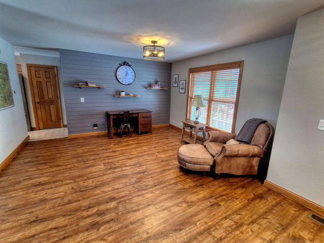 1 11 Grandview Drive