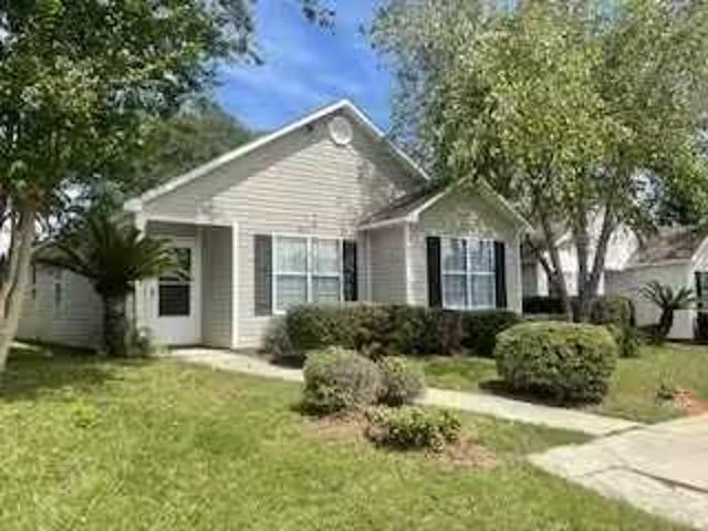 $1,250 3 Bedroom 2 Bathroom Home In North Valdosta Lots of.