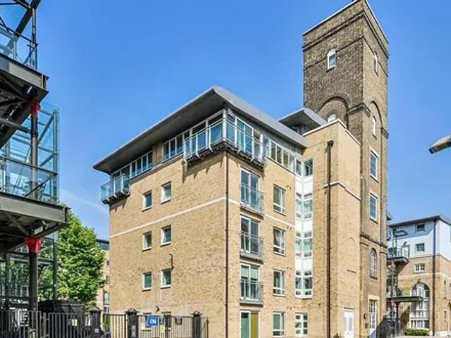 1 26 Hopton Road, London, SE18 6TA, United Kingdom | 1 bed apartment for rent #140658438 | Rentberry