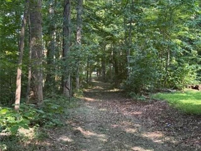 1 27AC Ware St, Gloucester, VA 23061