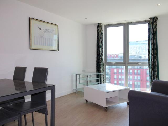 £1,200 To Let