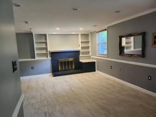 $1,200 1 Bedroom 1 Bathroom basement In Herndon 12716 Longl.