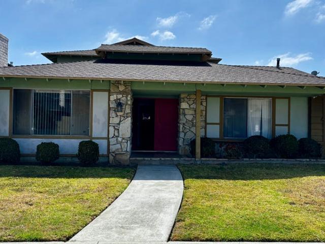 $1,200 / 3br All Utilities Included Private Room