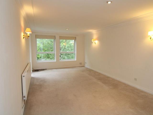 £1,200 To Let