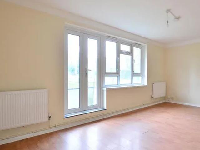 1 20 Prendergast Road, London, SE3 9LR, United Kingdom | 2 bed apartment for rent #138102549 | Rentberry