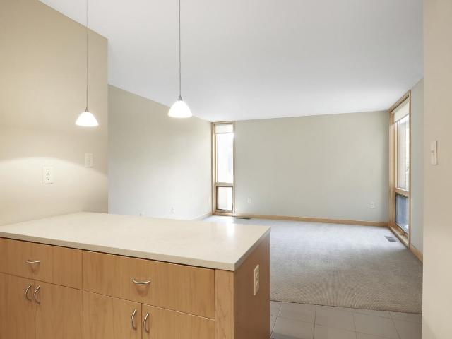 1, 2 & 3 Bedrooms Available, near U of M! Beautiful remodeled Apartments! Lauderdale 1 Bedroom Apartment for Rent at 1570 Eustis St, Roseville, MN 55108 Roseville