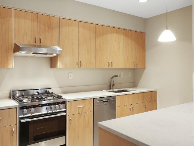 1, 2 & 3 Bedrooms Available, near U of M! Beautiful remodeled Apartments! Lauderdale 2 Bedroom Apartment for Rent at 1570 Eustis St, Roseville, MN 55108 Roseville