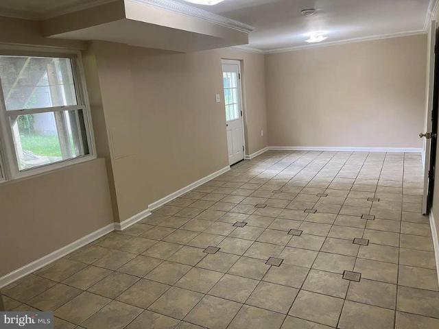 1 2 Rooms Available For Rent In Existing House