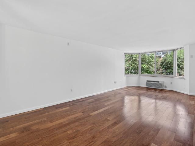 1 2Nd St # 206