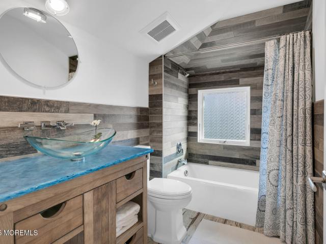 1 2nd St, Rumson, NJ 07760 | MLS #22615