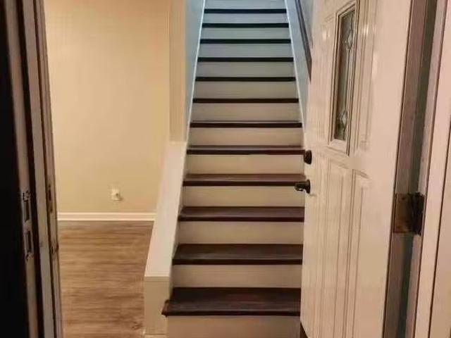 $1,300 2 Bedroom 1.5 Bathroom Townhouse In North Macon With.