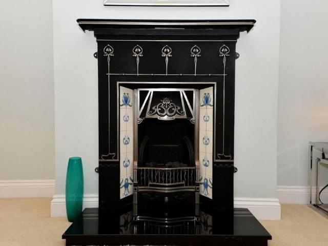 £1,300 To Let