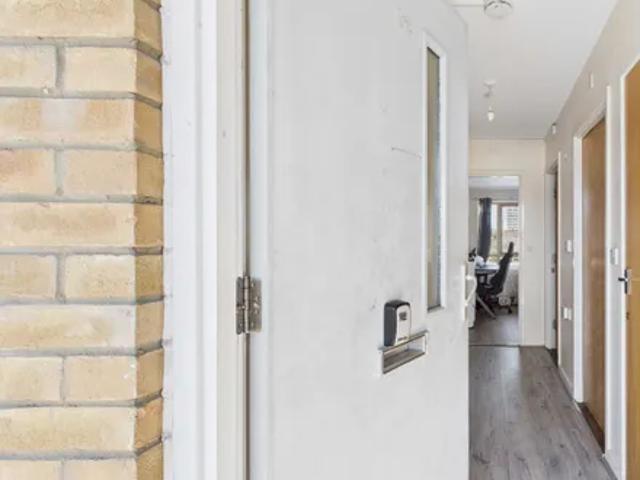 1 32 Pioneer Close, Bromley by Bow, London, E14 6BF, United Kingdom | 3 bed apartment for rent #165377568 | Rentberry