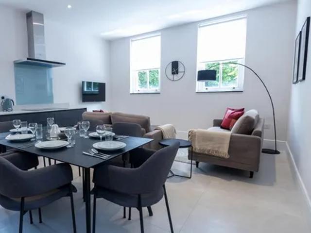 1, 3 Hungerford Road, London, N7 9LX, United Kingdom | 3 bed apartment for rent #108246551 | Rentberry