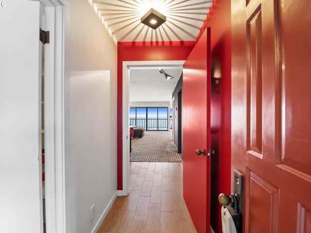 1 3RD ST # 506
