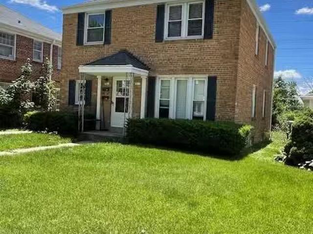$1,400 2 Bedroom 1 Bathroom Apartment In Milwaukee With Grea.
