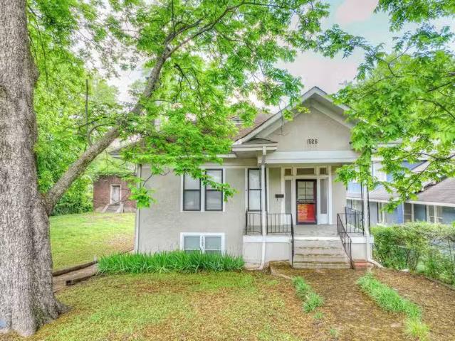 $1,400 2 Bedroom 1 Bathroom Condo In Memphis With Great Amen.