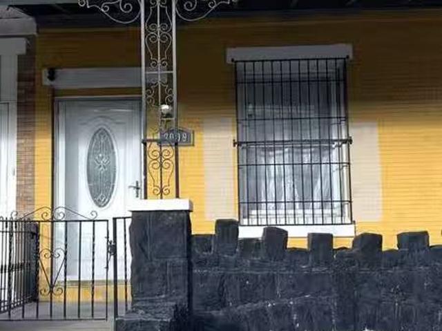 $1,400 3 Bedroom 1.5 Bathroom Townhouse In Philadelphia With.