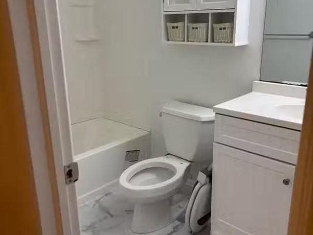 $1,400 3 Bedroom 2 Bathroom House In Stillwater With Great A.