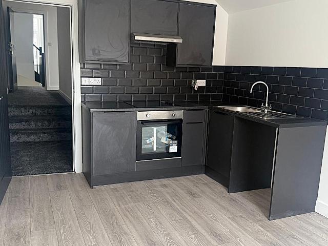 £1,400 PCM, Newly Refurbished Two Bedroom First Floor Flat in Albany Road, Roath, Cardiff, CF24 3LP