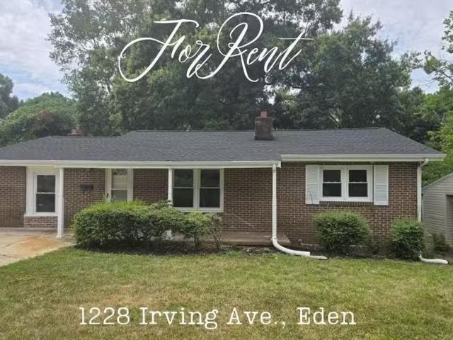 $1,400 Recently Renovated 3 Bedroom 1 Bathroom House In Eden.