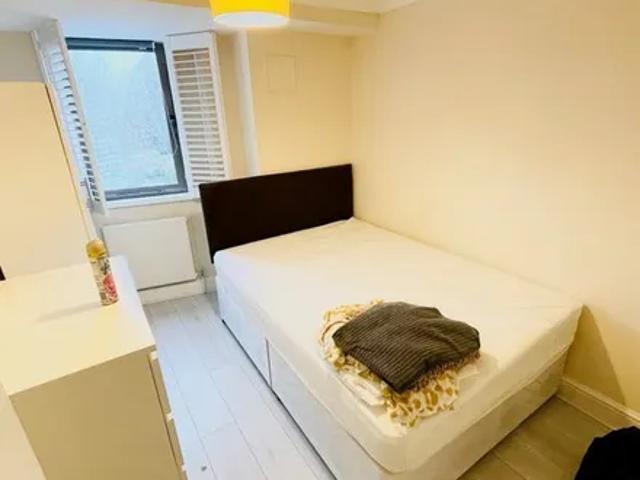 1 41 Cumberland Mills Square, Cubitt Town, London, E14 3BH, United Kingdom | Room for rent #167072677 | Rentberry