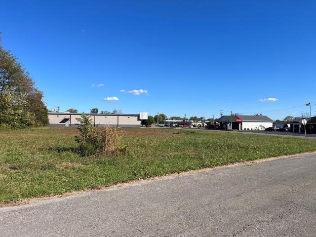 1.4 AC Maple St