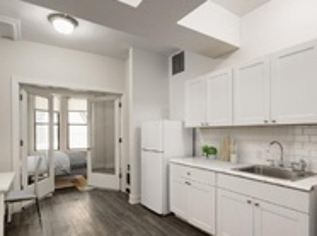 1 4brs available in doorman/elevator building just 3 blocks from campus!