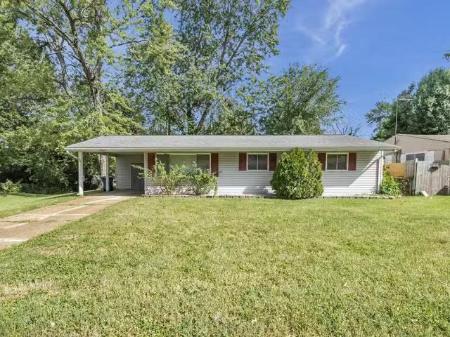 $1,595 3 Bedroom 1 Bathroom House In St. Louis With Great Am.